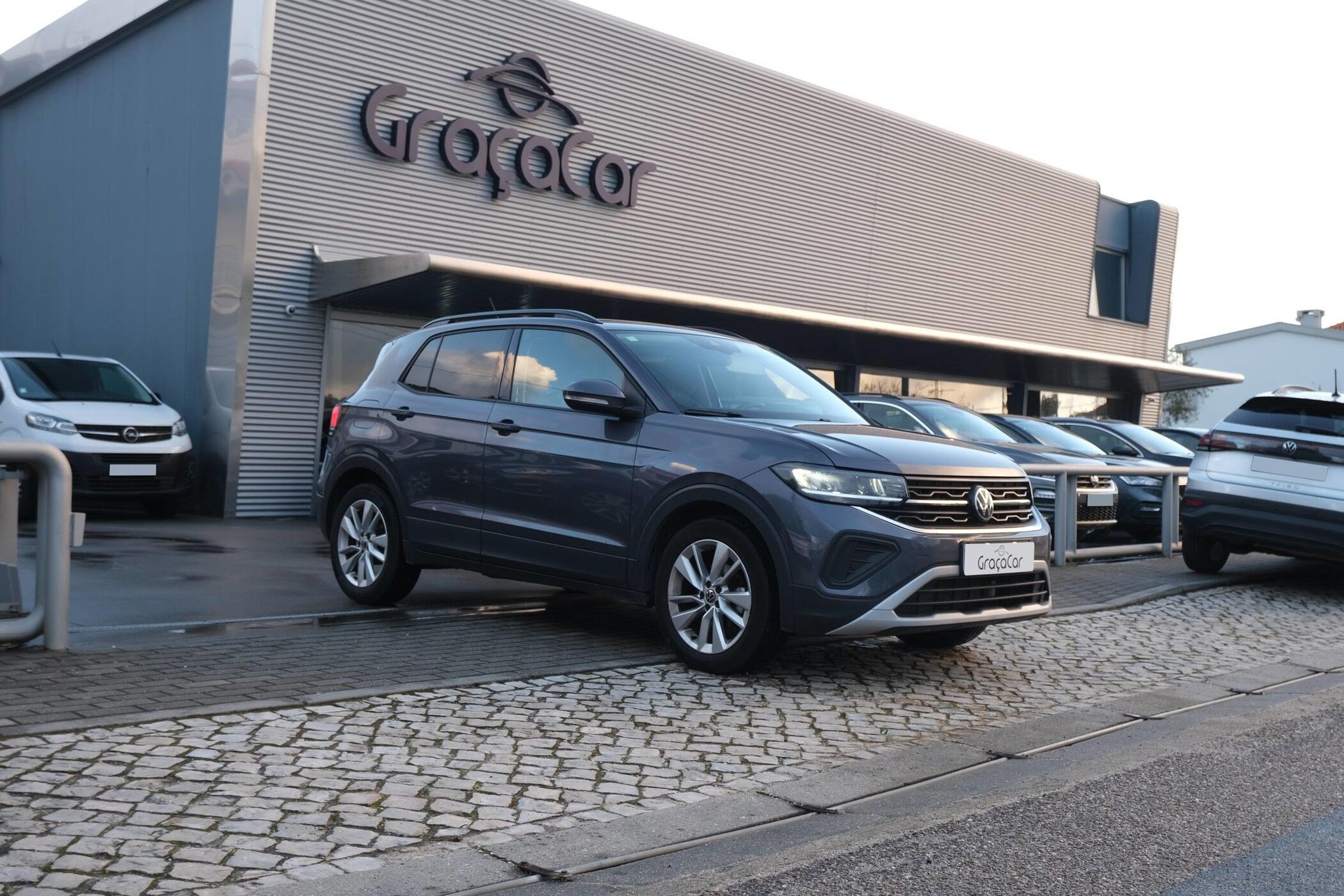Volkswagen T-Cross 1.0 TSI Urban DSG com 39 000 km por 21 500 ...