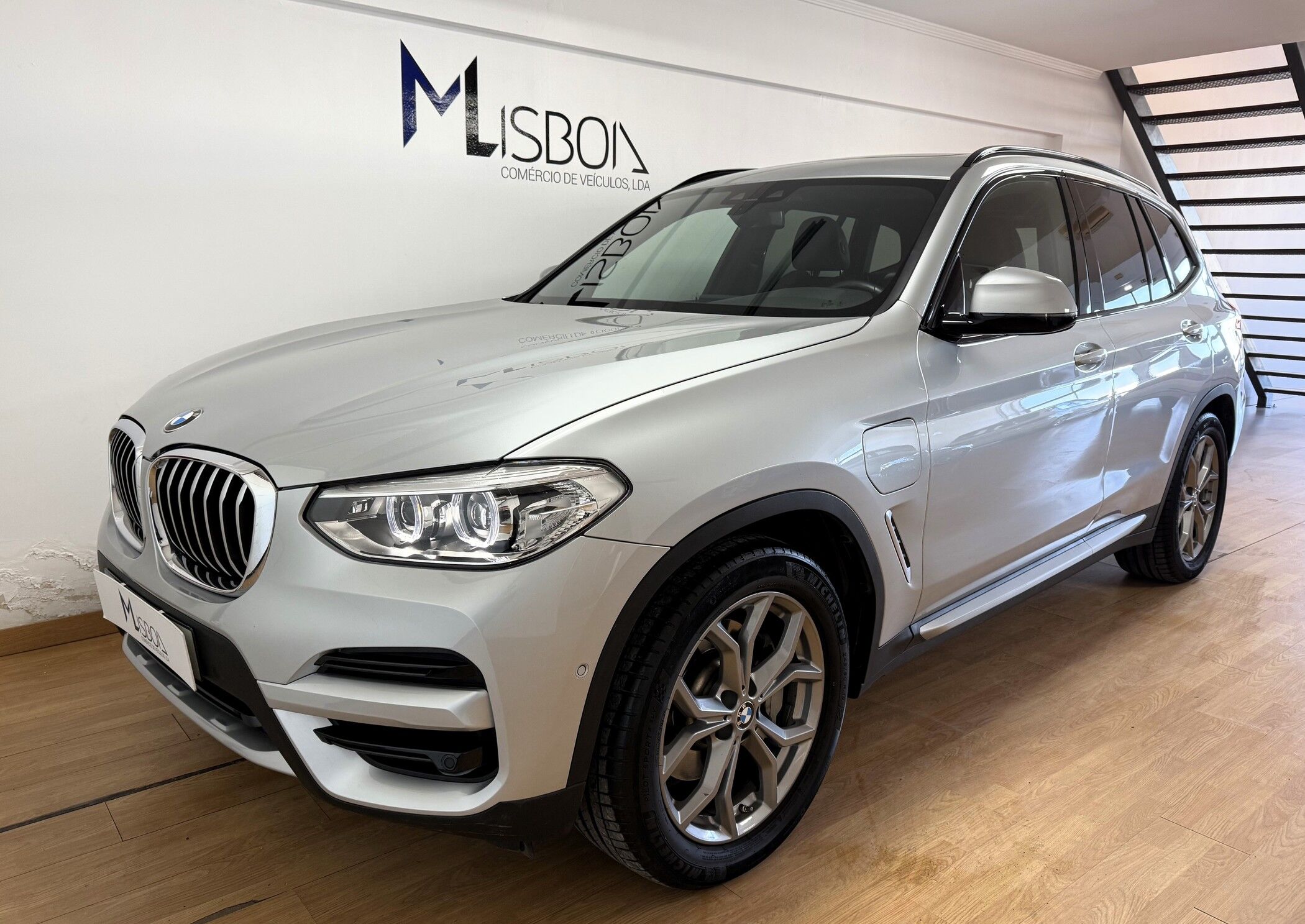 BMW X3 30 e xDrive xLine com 28 000 km por 36 950 € MLisboa | Lisboa