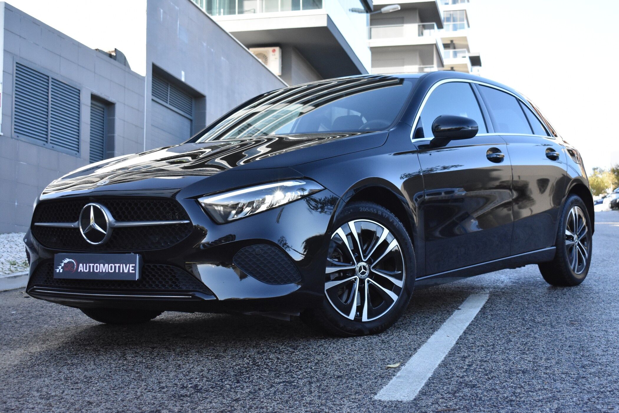 Mercedes Classe A A 250 e com 24 000 km por 32 990 € MC Automotive | Lisboa