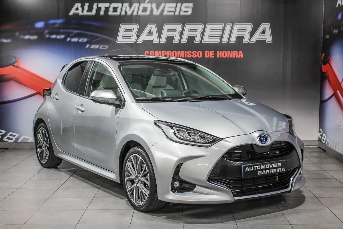 Toyota Yaris 1.5 HDF Luxury com 29 800 km por 21 900 € Automóveis ...
