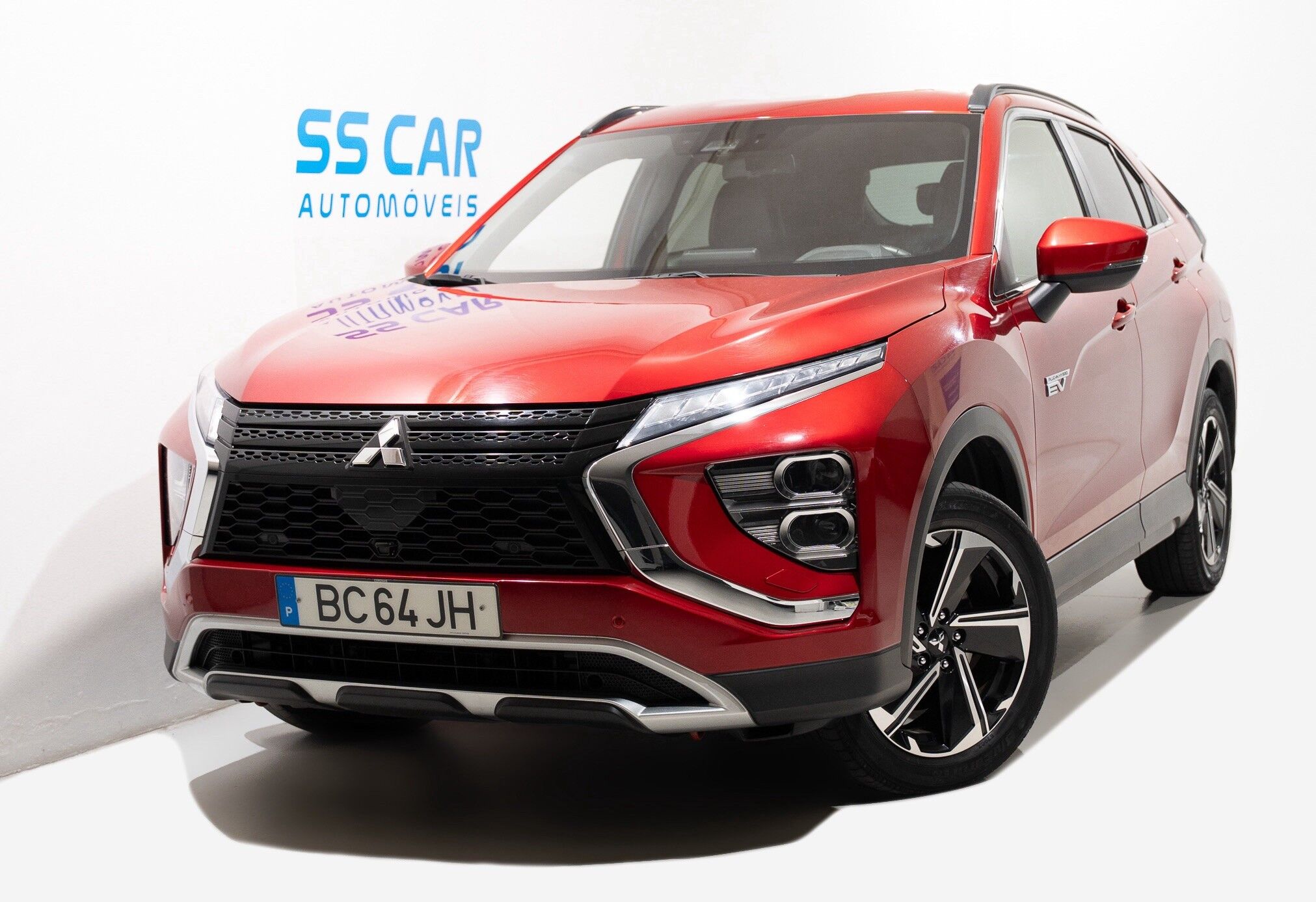 Mitsubishi Eclipse Cross 2.4 PHEV eMotion com 55 557 km por 22 990 ...