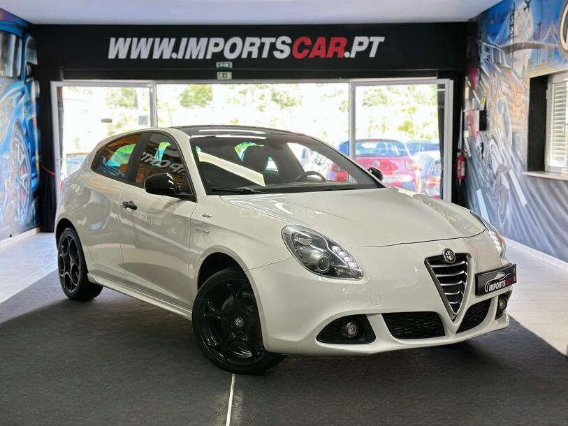 Alfa Romeo Giulietta 1.6 JTDm Distinctive com 121 478 km por 12 999 ...