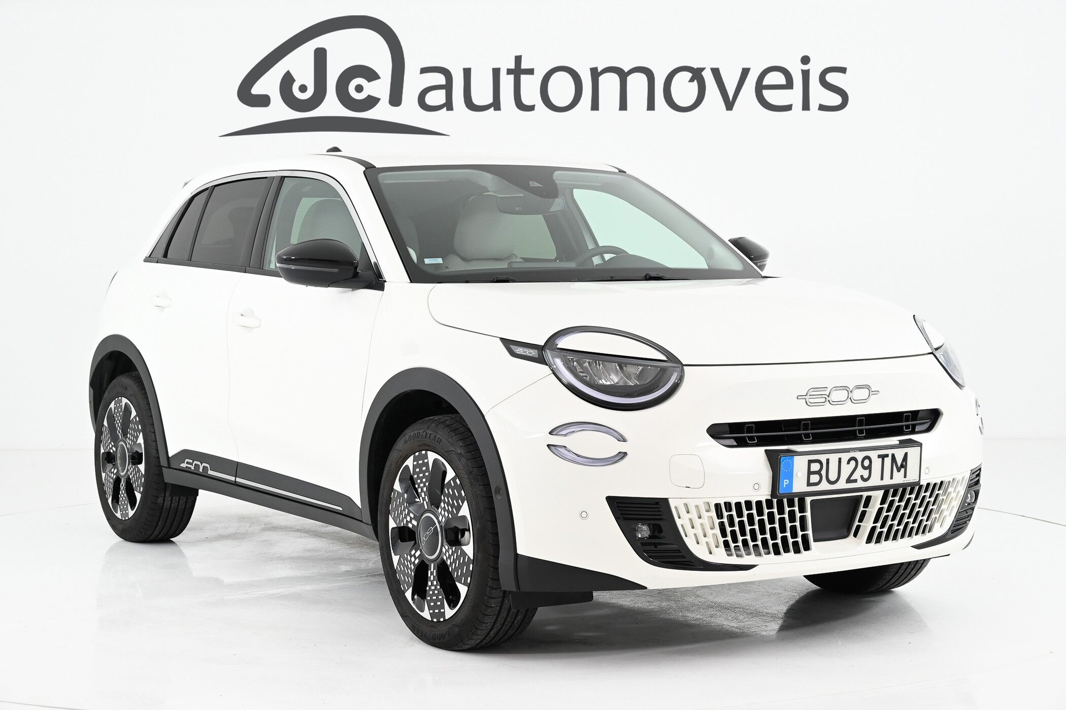 Fiat 600 1.2 Hybrid La Prima com 17 600 km por 24 900 € JC Automóveis ...