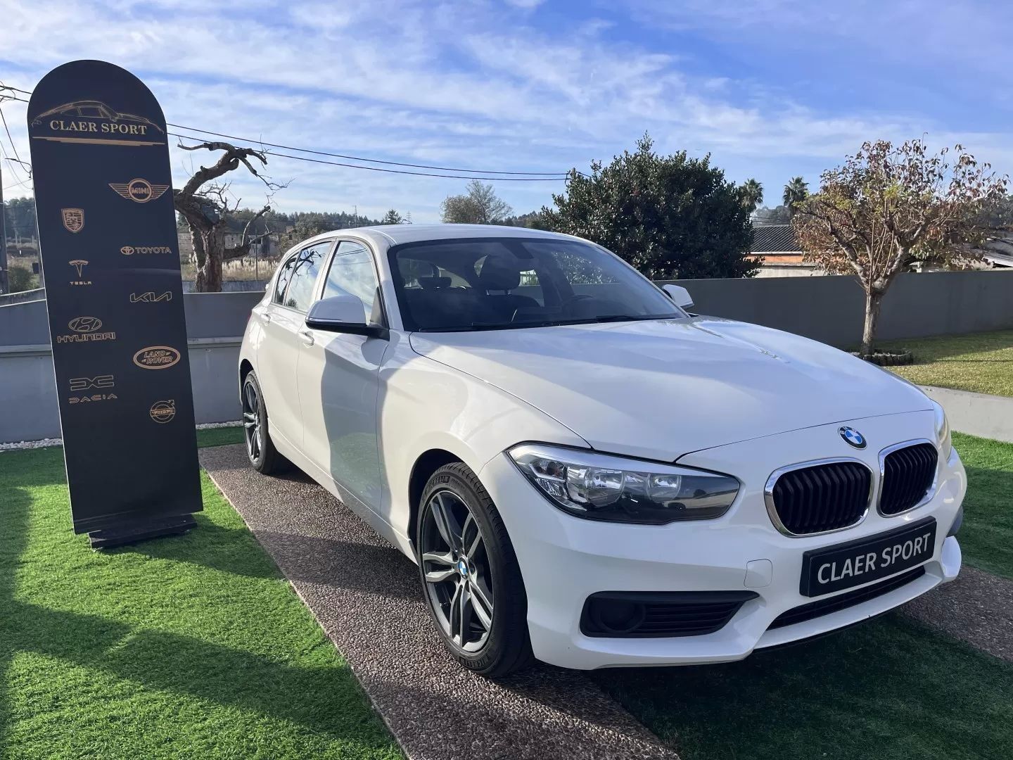 BMW Serie-1 116 d Line Sport com 220 000 km por 12 900 € Claer Sport ...