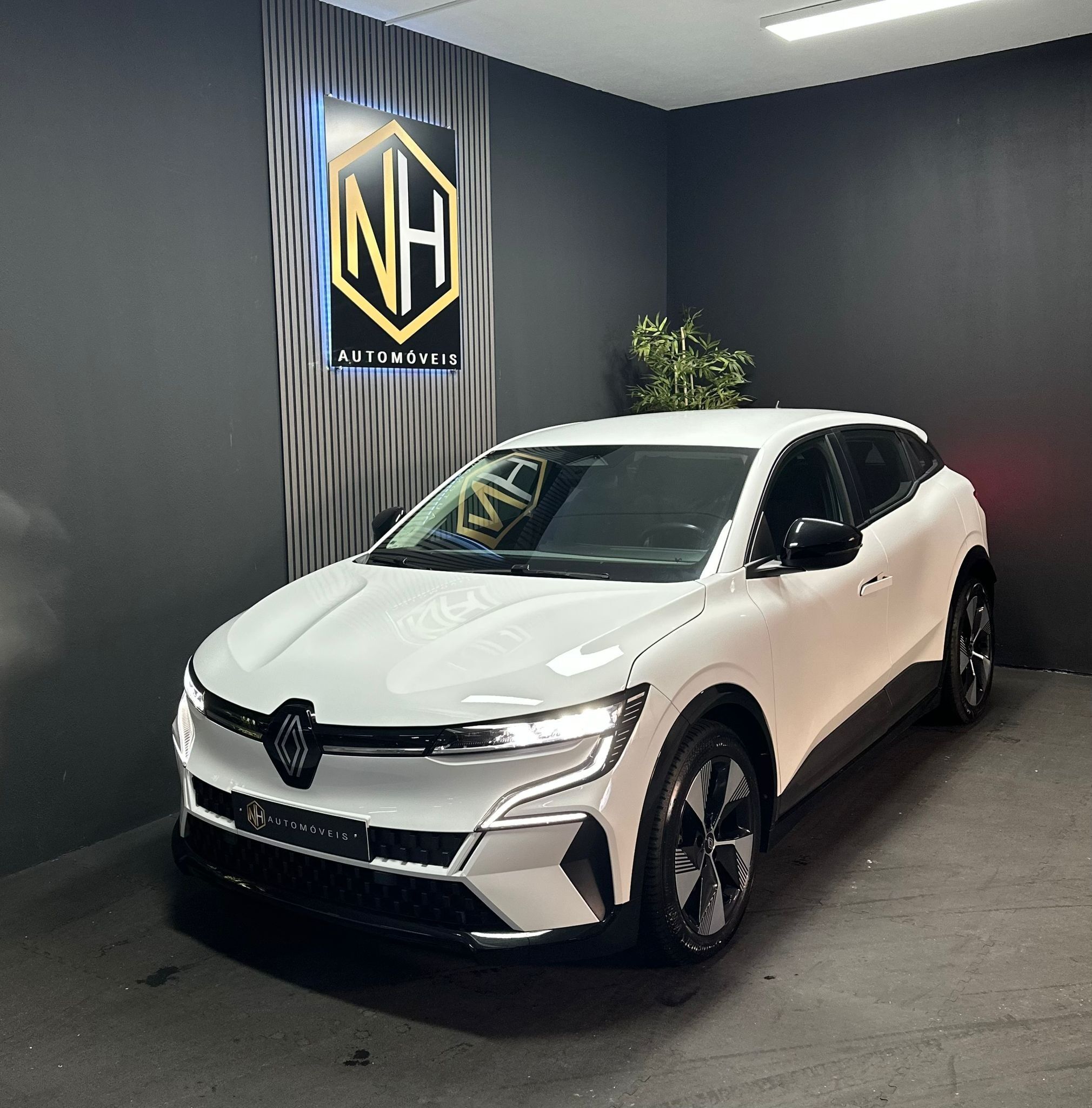 Renault Mégane E-Tech EV40 Equilibre com 42 000 km por 19 990 € NH ...