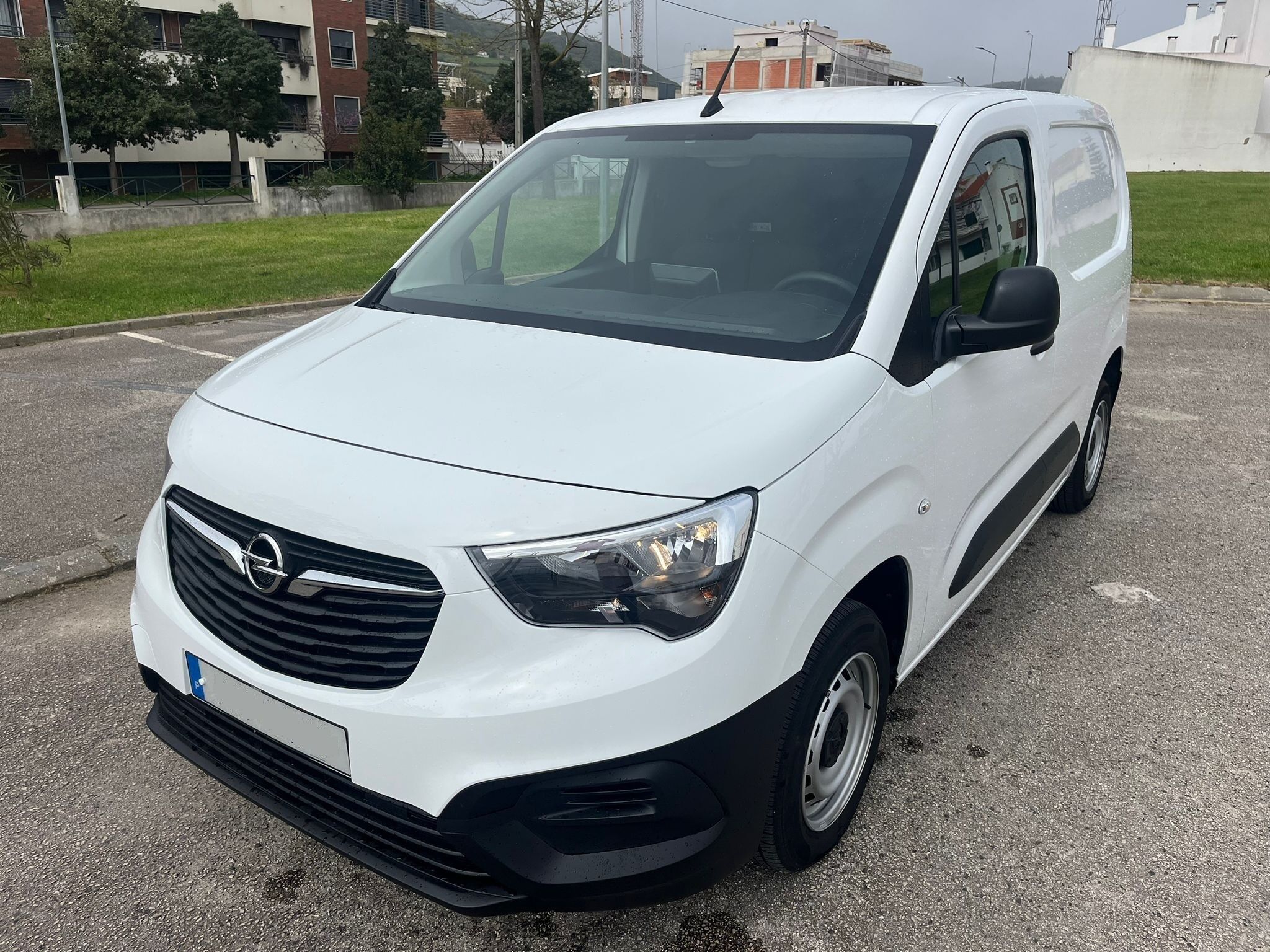 Opel Combo Van 1.5 CDTi L1H1 Enjoy com 84 947 km por 13 950 € Auto ...
