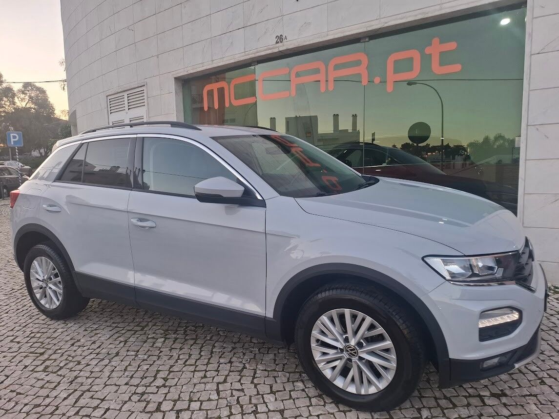 Volkswagen T-Roc 1.0 TSI Style com 90 000 km por 17 990 € MC Car | Lisboa