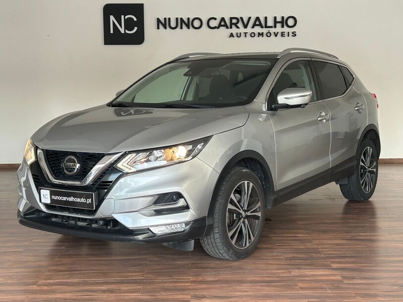 Nissan Qashqai 1.5 dCi N-Connecta J18 com 80 779 km por 21 450 € Nuno ...