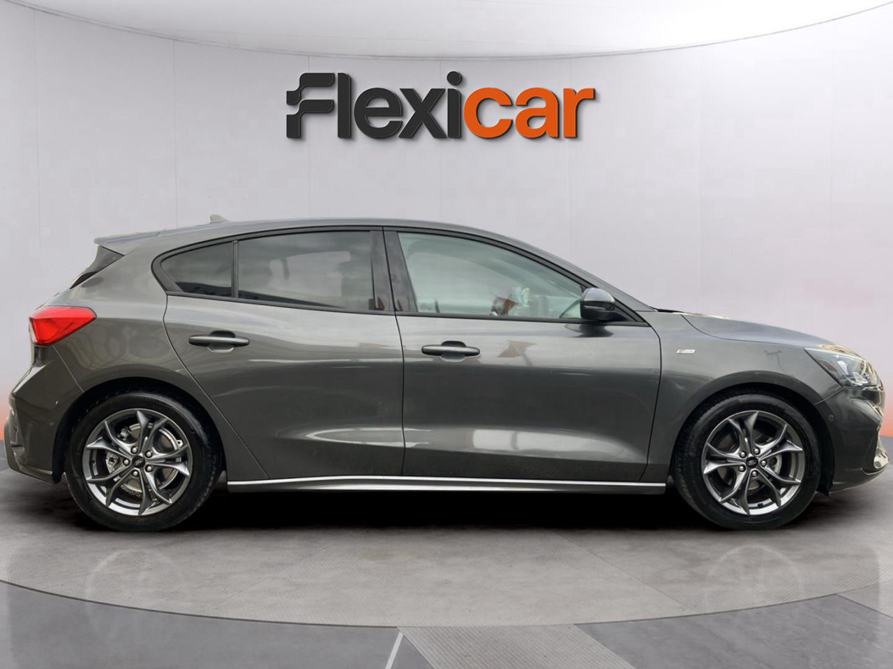 Ford Focus St.1.0 EcoBoost ST-Line com 122 000 km por 13 490 € Flexicar ...