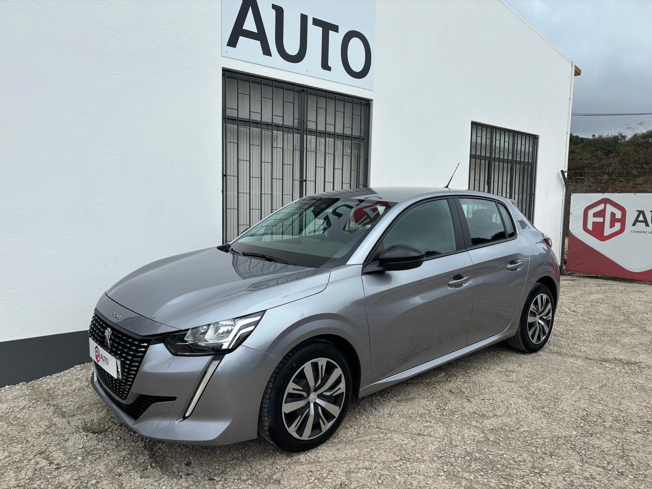 Peugeot 208 1.2 PureTech Active Pack com 34 396 km por 17 990 € FCauto ...