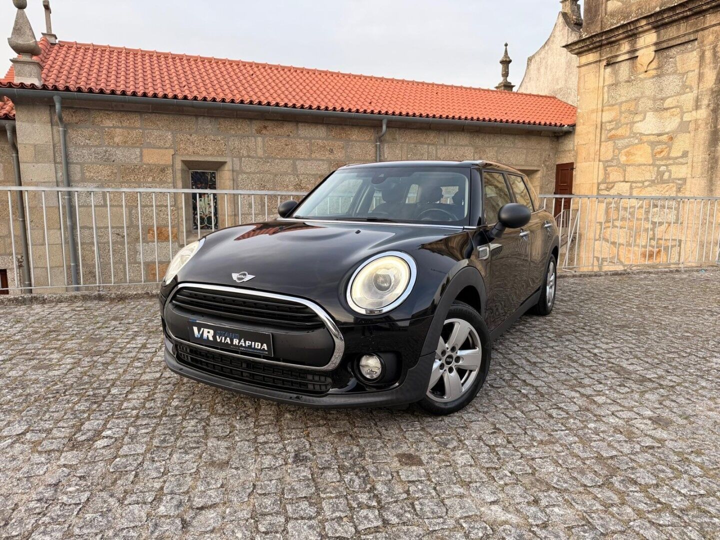 Mini Mini One D com 150 000 km por 14 900 € Stand Via Rápida | Braga