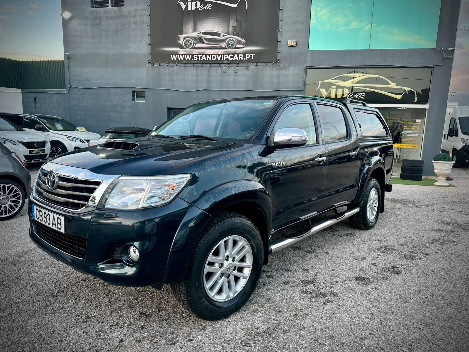 Toyota Hilux 2.5 D-4D 4WD CS CM AC com 107 422 km por 27 990 € Stand ...