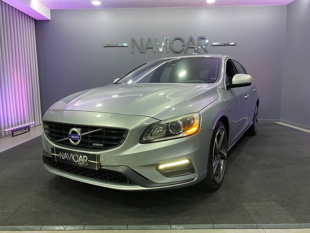 Volvo V60 2.4 D6 Summum AWD Phev com 232 000 km por 13 400 € Navicar ...