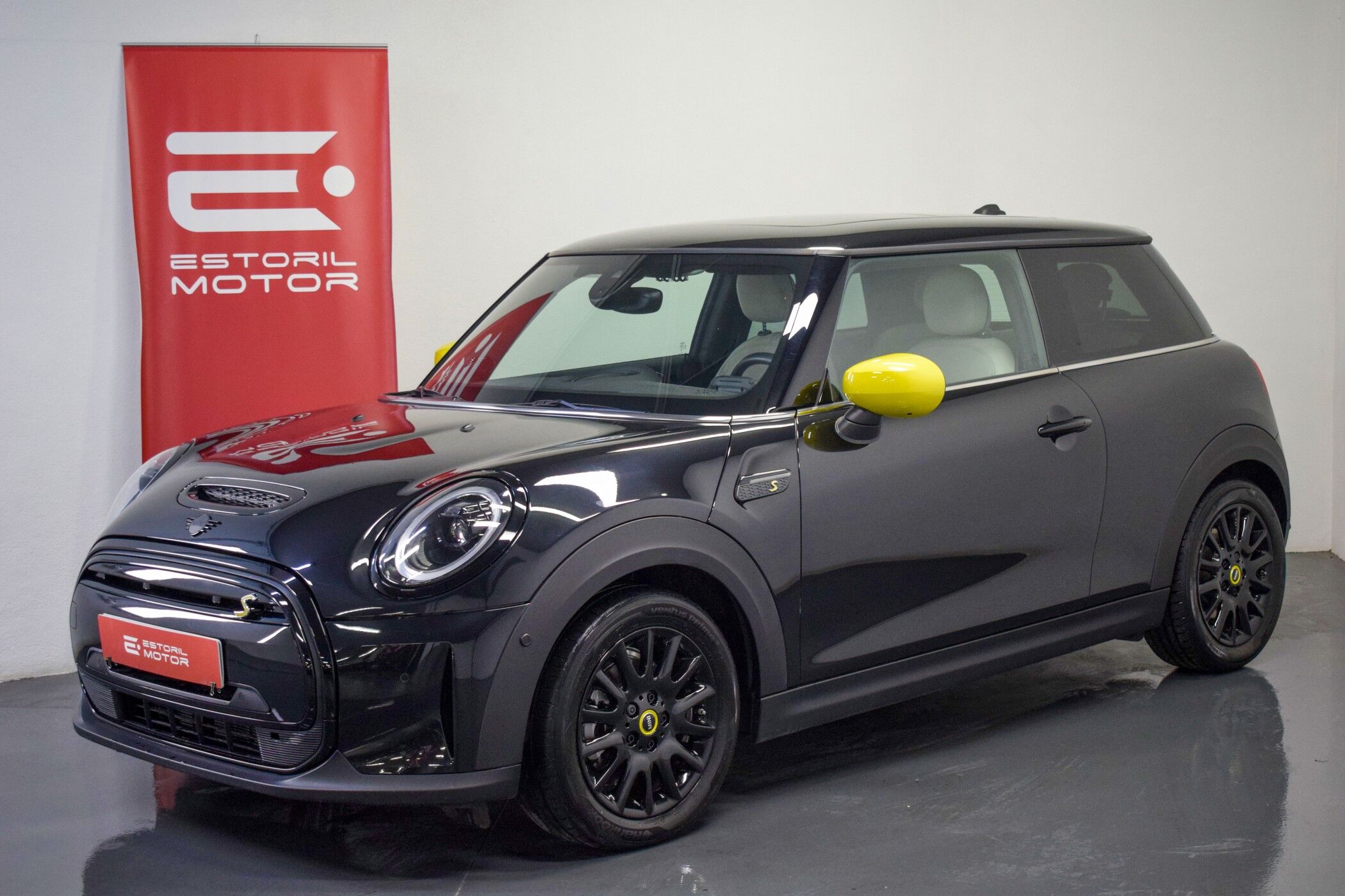Mini Mini Cooper SE Essential com 15 962 km por 26 900 € Estoril Motor ...