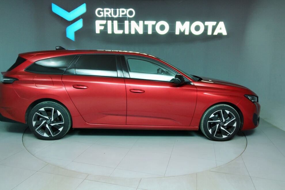 Peugeot 308 SW 1.5 BlueHDi Allure Pack EAT8 com 28 000 km por 26 500 € FILINTO MOTA SINTRA | Lisboa