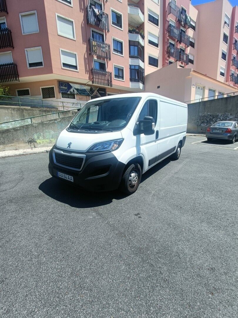 Peugeot Boxer 2.2 BlueHDi 333 L3H2 Premium com 182 000 km por 13 858 ...