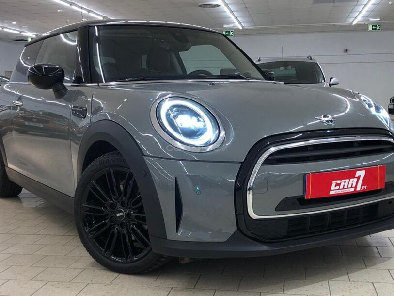 Mini Mini Cooper Premium Classic Auto com 20 539 km por 32 250 € Car7 ...