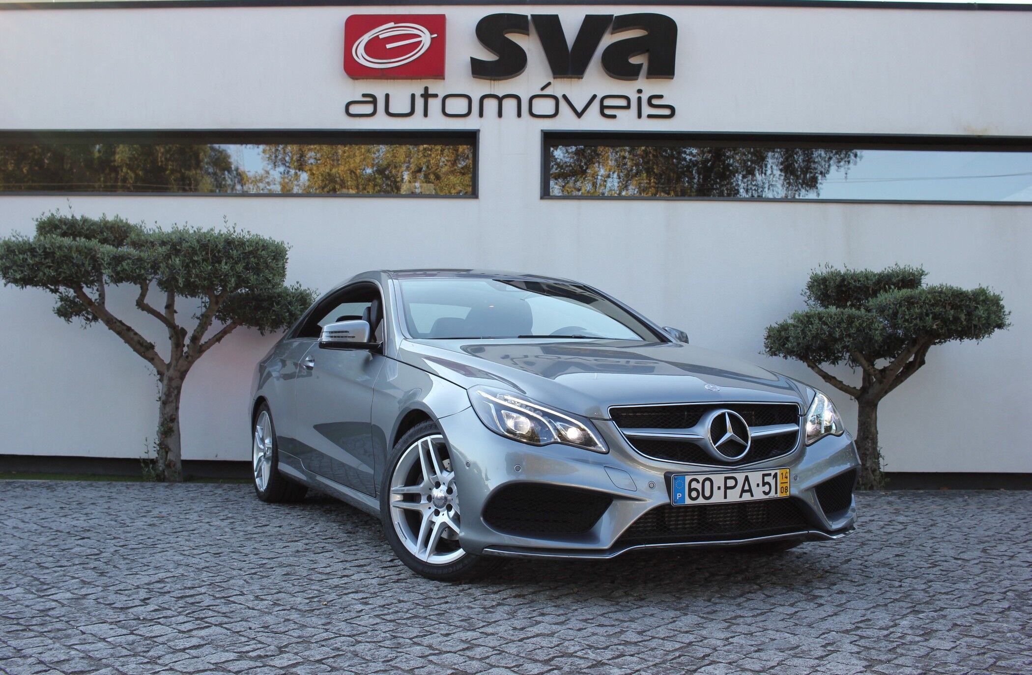 Mercedes Classe E E 250 BlueTEC Auto com 86 320 km por 23 500 € SVA AUTOMÓVEIS | Braga
