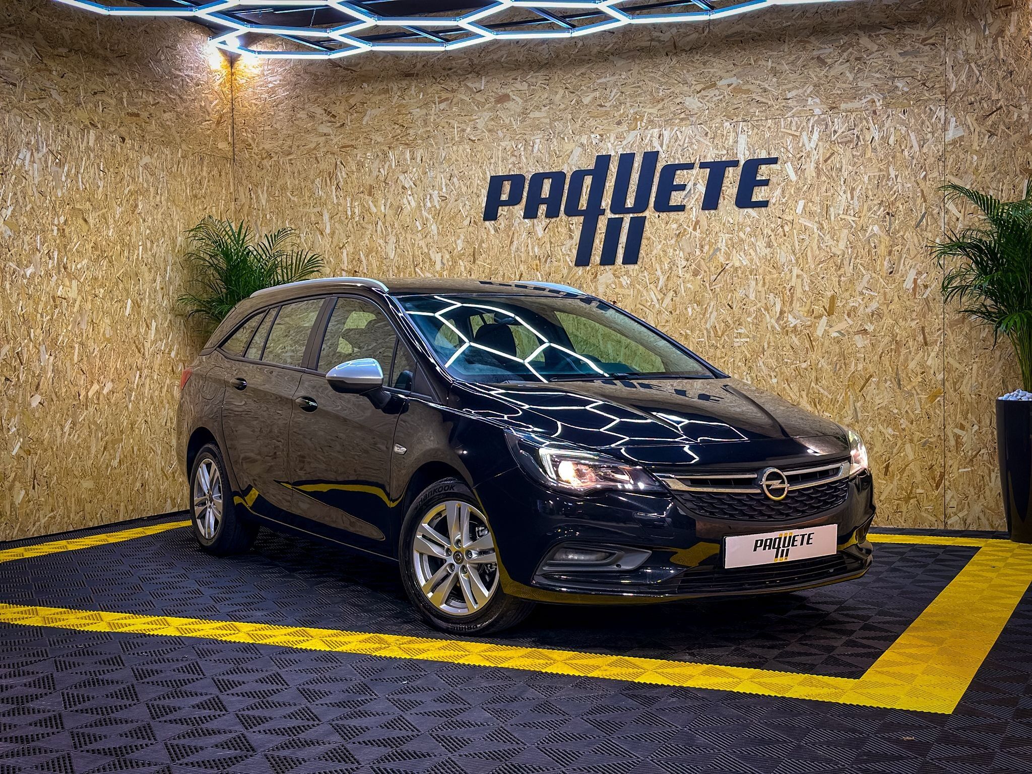 Opel Astra 1.6 CDTI Business Edition S/S com 171 000 km por 11 490 € Paquete Car | Aveiro