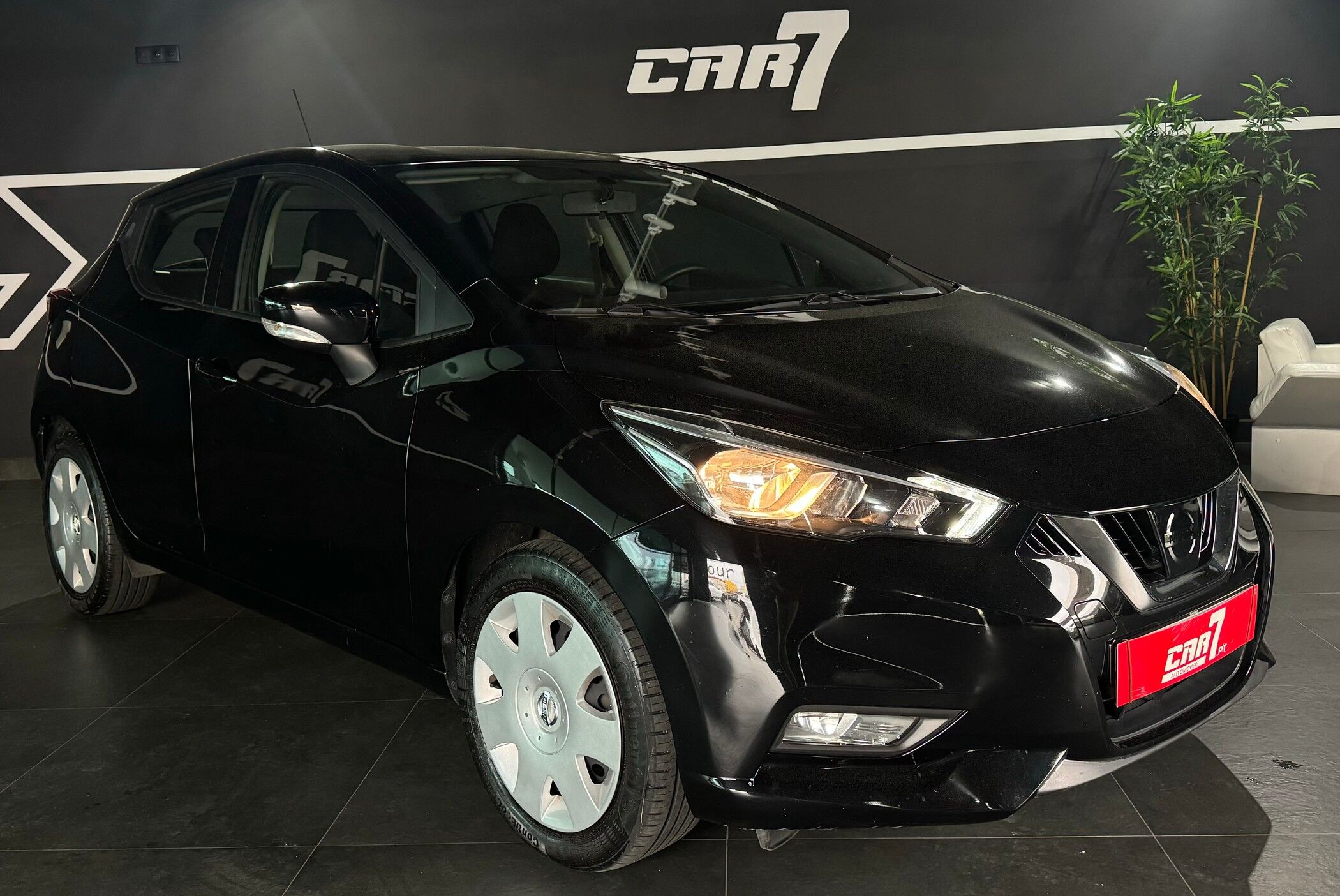 Nissan Micra 1.0 IG-T Acenta com 77 429 km por 12 500 € Car7 - Ovar | Aveiro