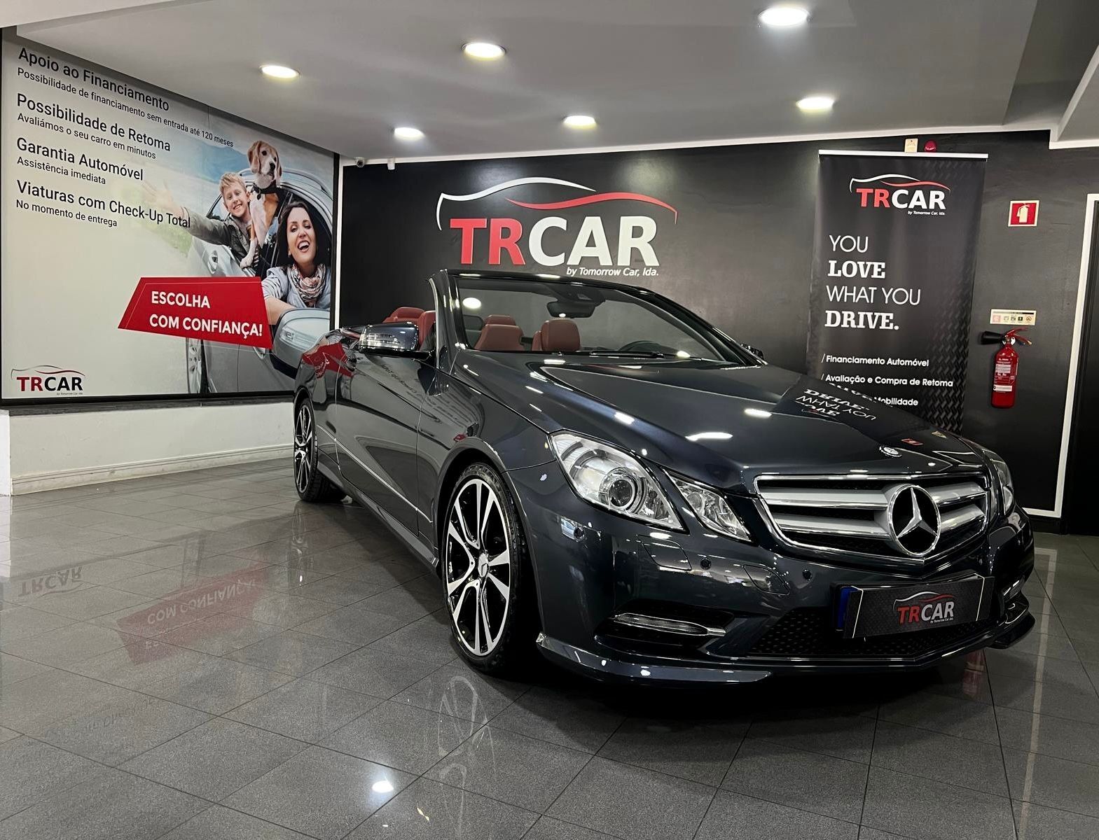Mercedes Classe E E 250 CGi Avantgarde BE com 135 000 km por 23 990 € TRCAR | Braga