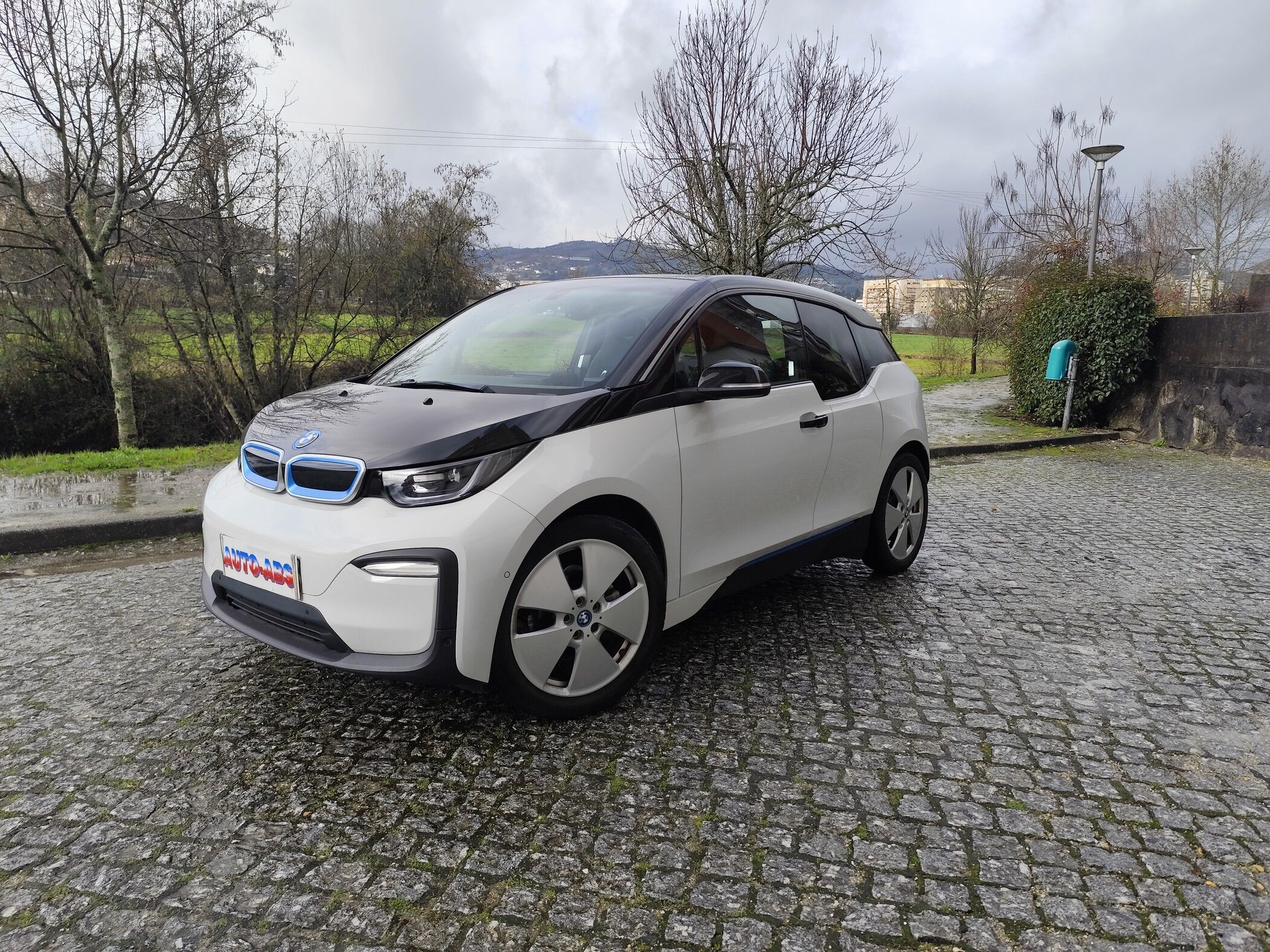 BMW I3 120Ah com 163 000 km por 16 750 € Auto ABS | Braga