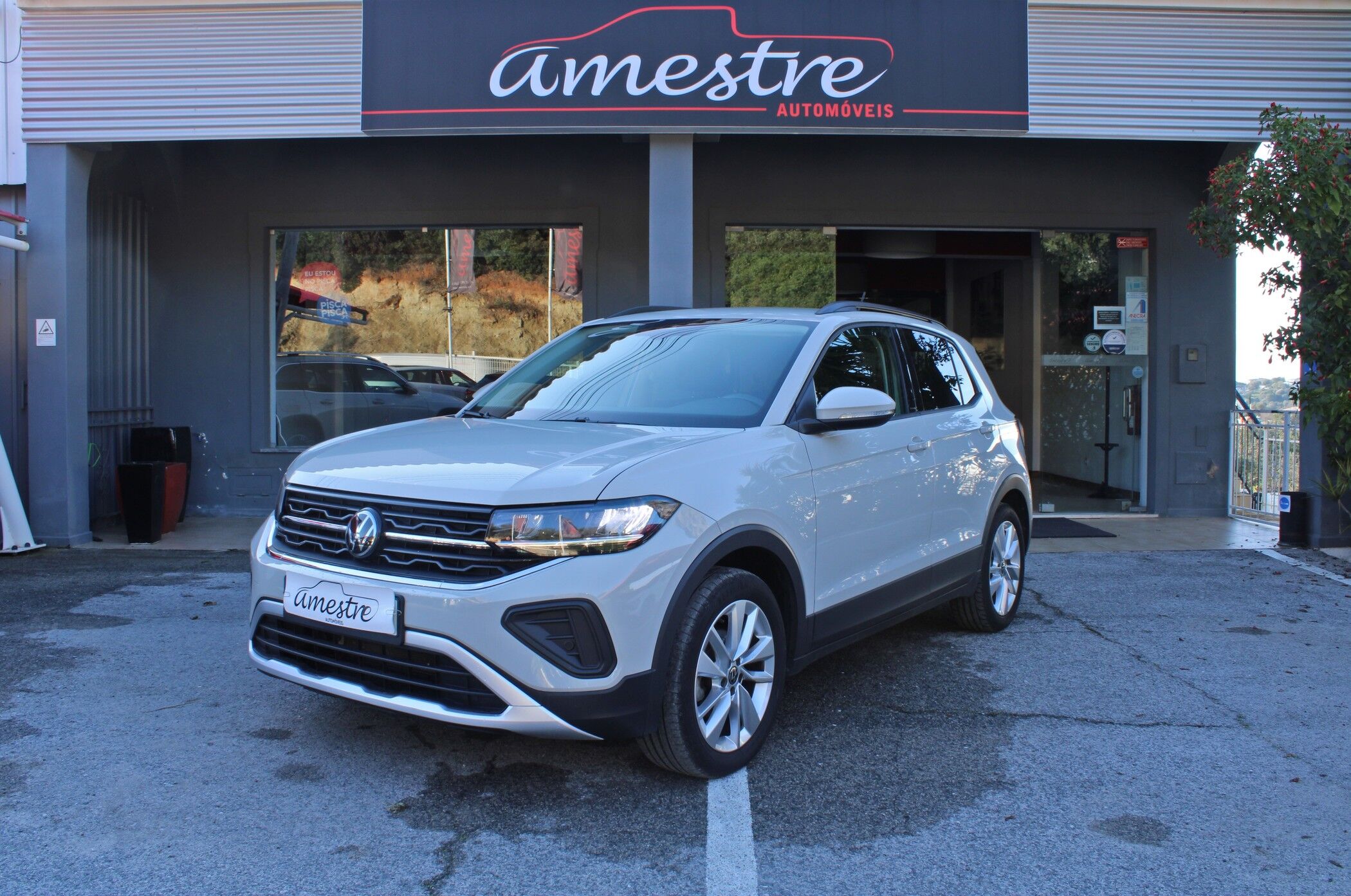 Volkswagen T-Cross 1.0 TSI BlackStyle com 47 300 km por 21 900 € Loulé ...