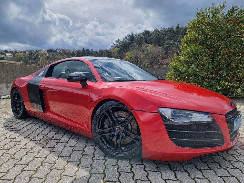 Audi R8 4.2 FSi V8 quattro R-tronic com 155 986 km por 59 990 € Stand ...