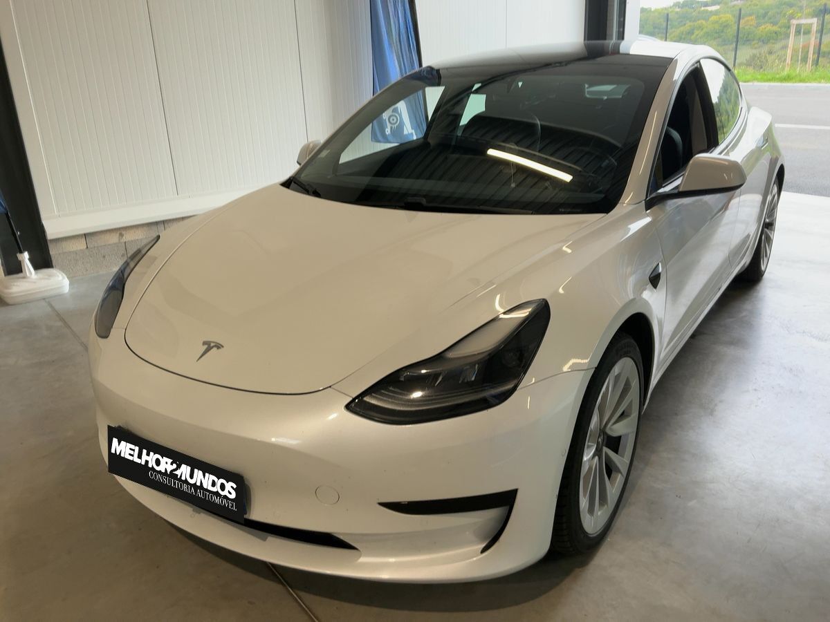 Tesla Model 3 Standard Range Plus RWD com 71 320 km por 28 990 ...