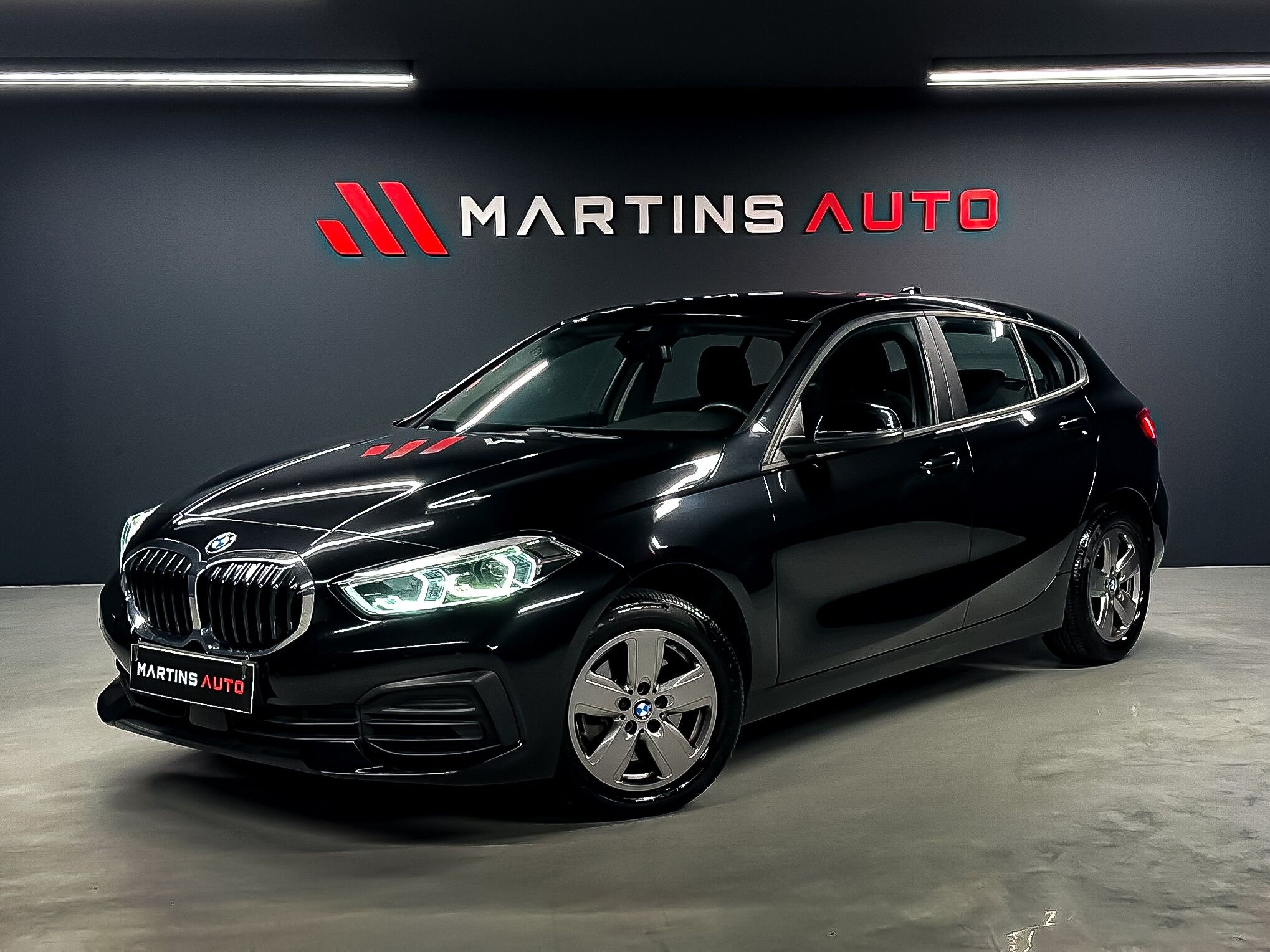 BMW Serie-1 116 d Corporate Edition com 98 000 km por 19 990 € Martins ...