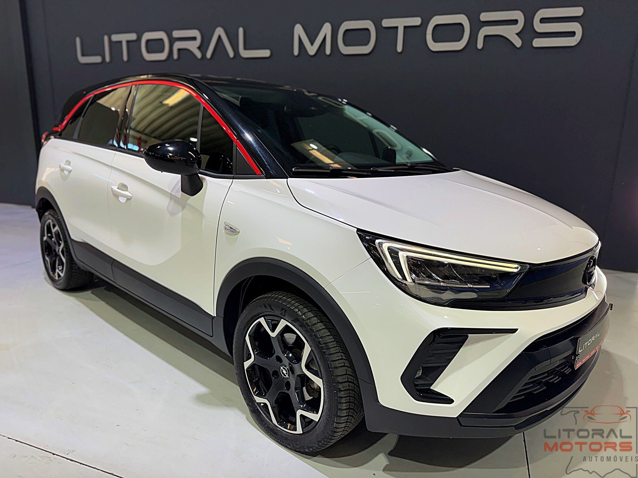 Opel Crossland Crossland 1.2 T Elegance Aut. com 24 655 km por 18 500 ...