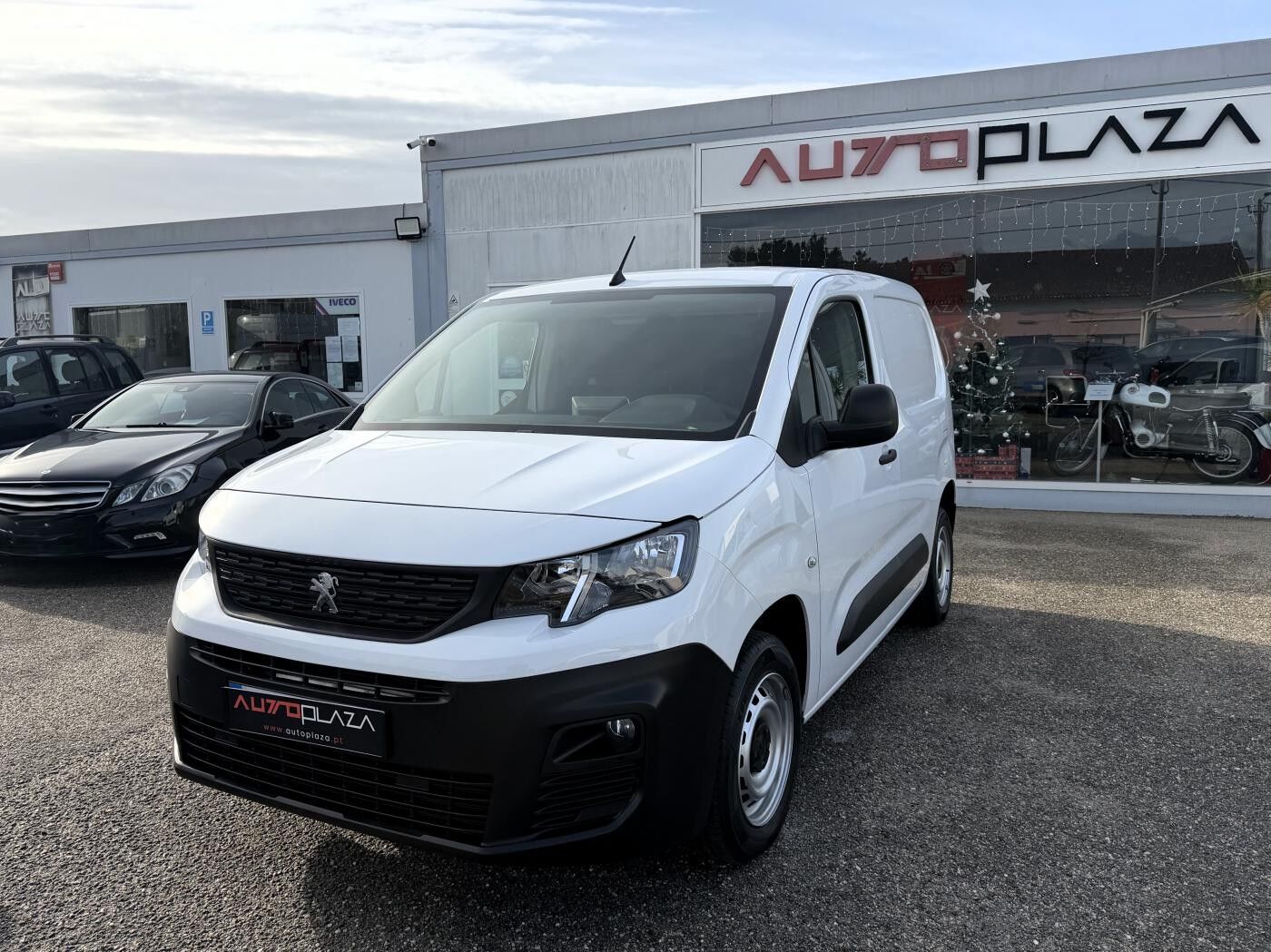 Peugeot Partner 1.5 BlueHDi Pre.St.Plus com 127 776 km por 12 900 ...