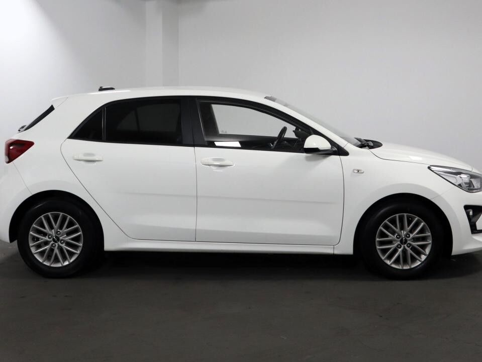 KIA Rio 1.2 CVVT Dynamic com 32 487 km por 14 790 € Carpick - Via Norte ...