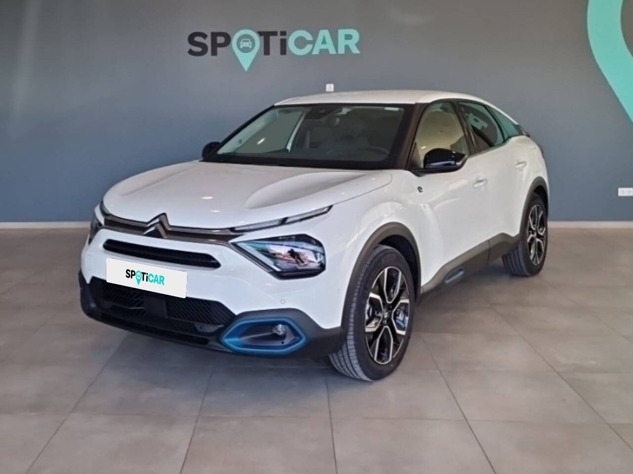 Citroen C4 e- 54 kWh Max com 3 713 km por 28 900 € Citroën Stellantis ...