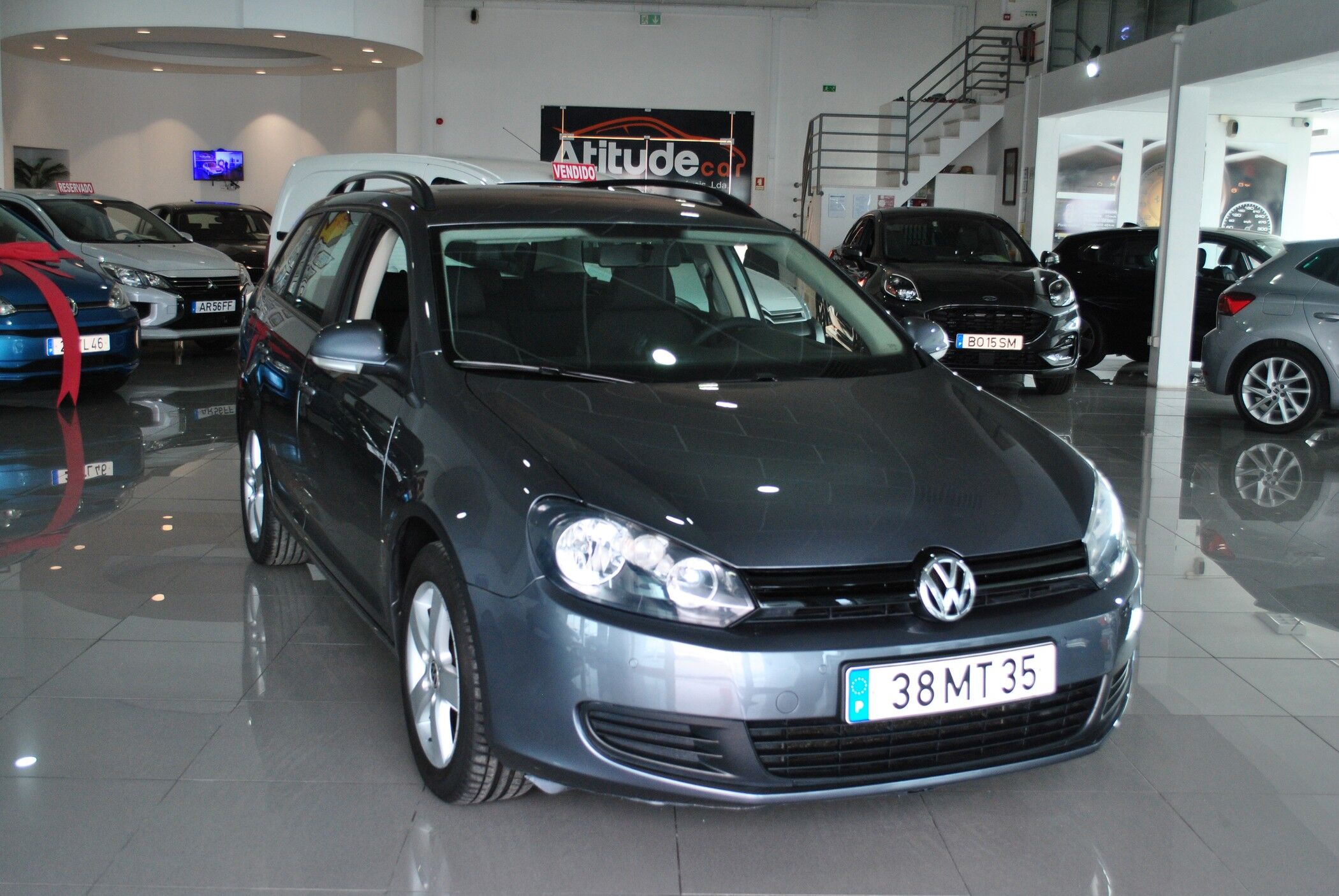 Volkswagen Golf 1.6 TDi Style com 198 584 km por 8 650 € Atitudecar | Évora