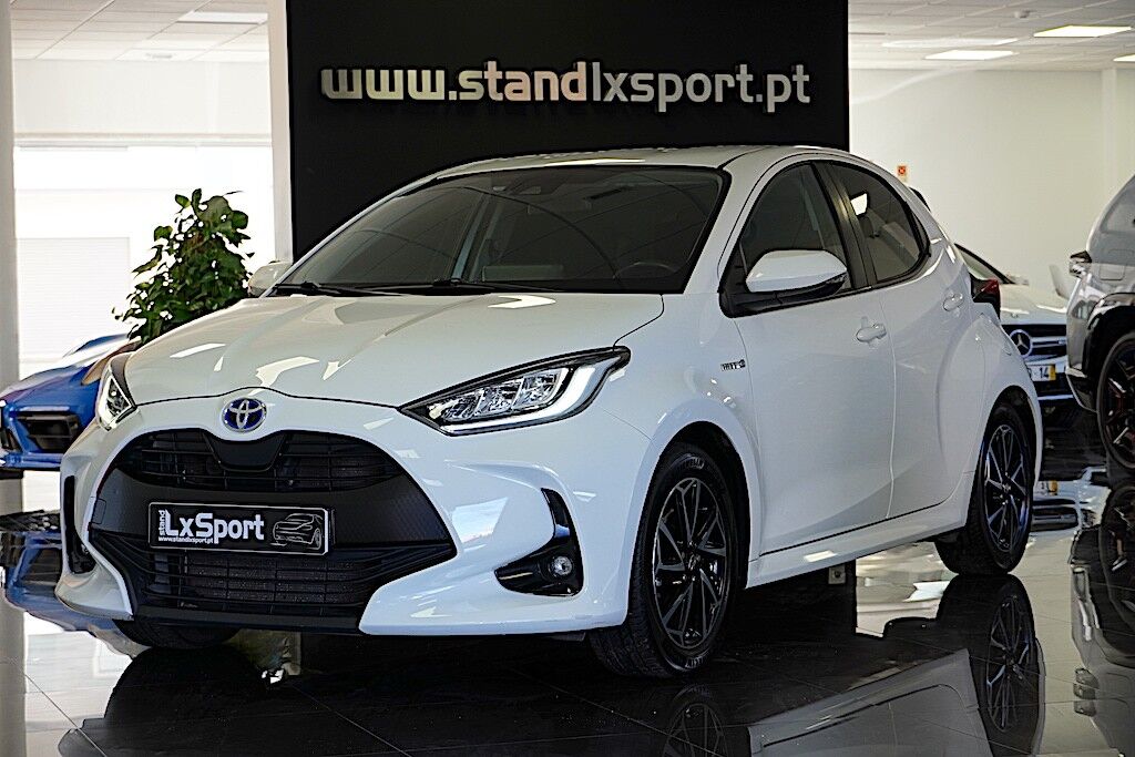 Toyota Yaris 1.5 HDF Exclusive com 64 474 km por 20 990 € Stand LX ...