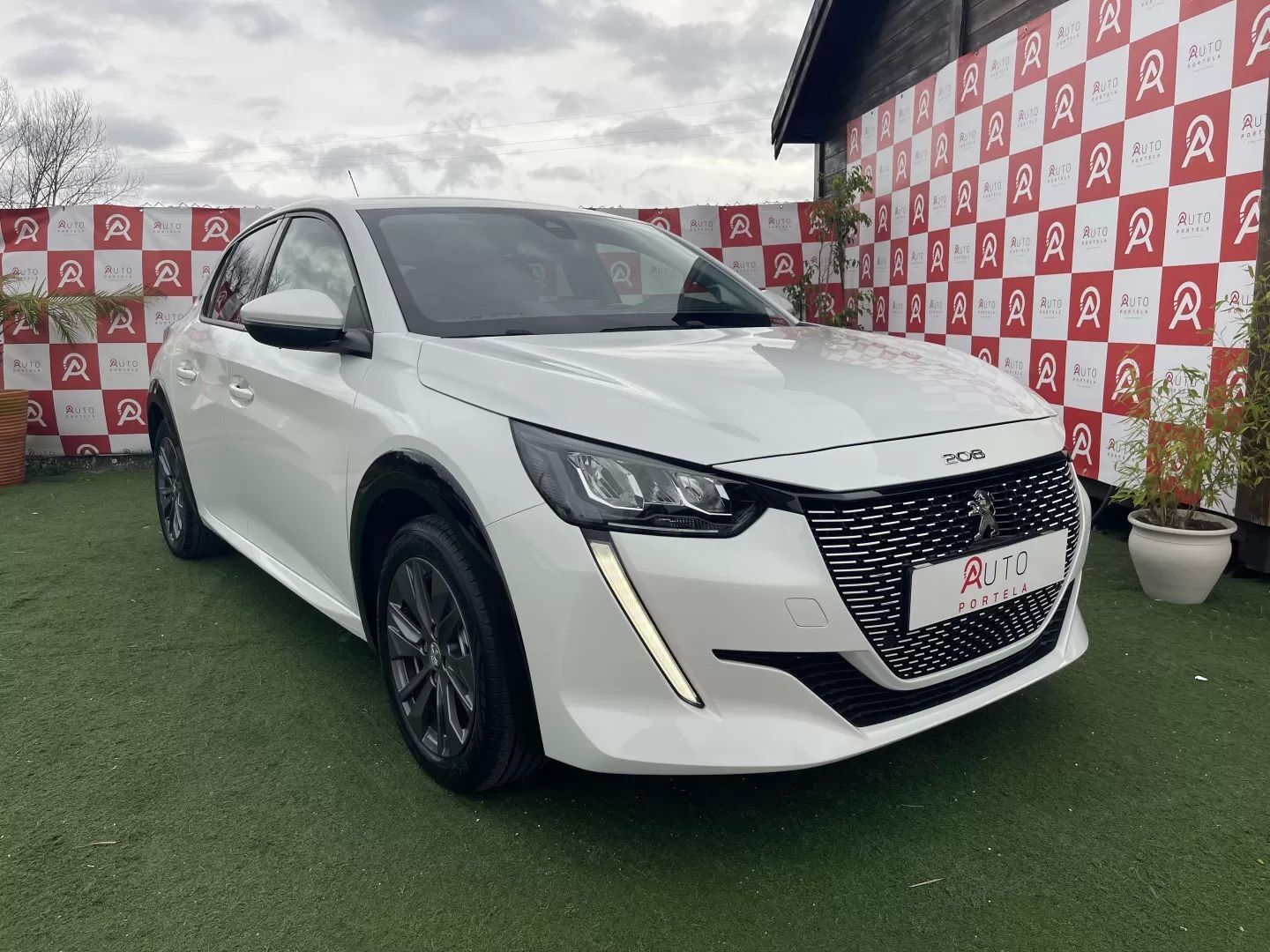 Peugeot 208 e- 50 kWh Active Pack com 44 305 km por 18 490 € Auto ...