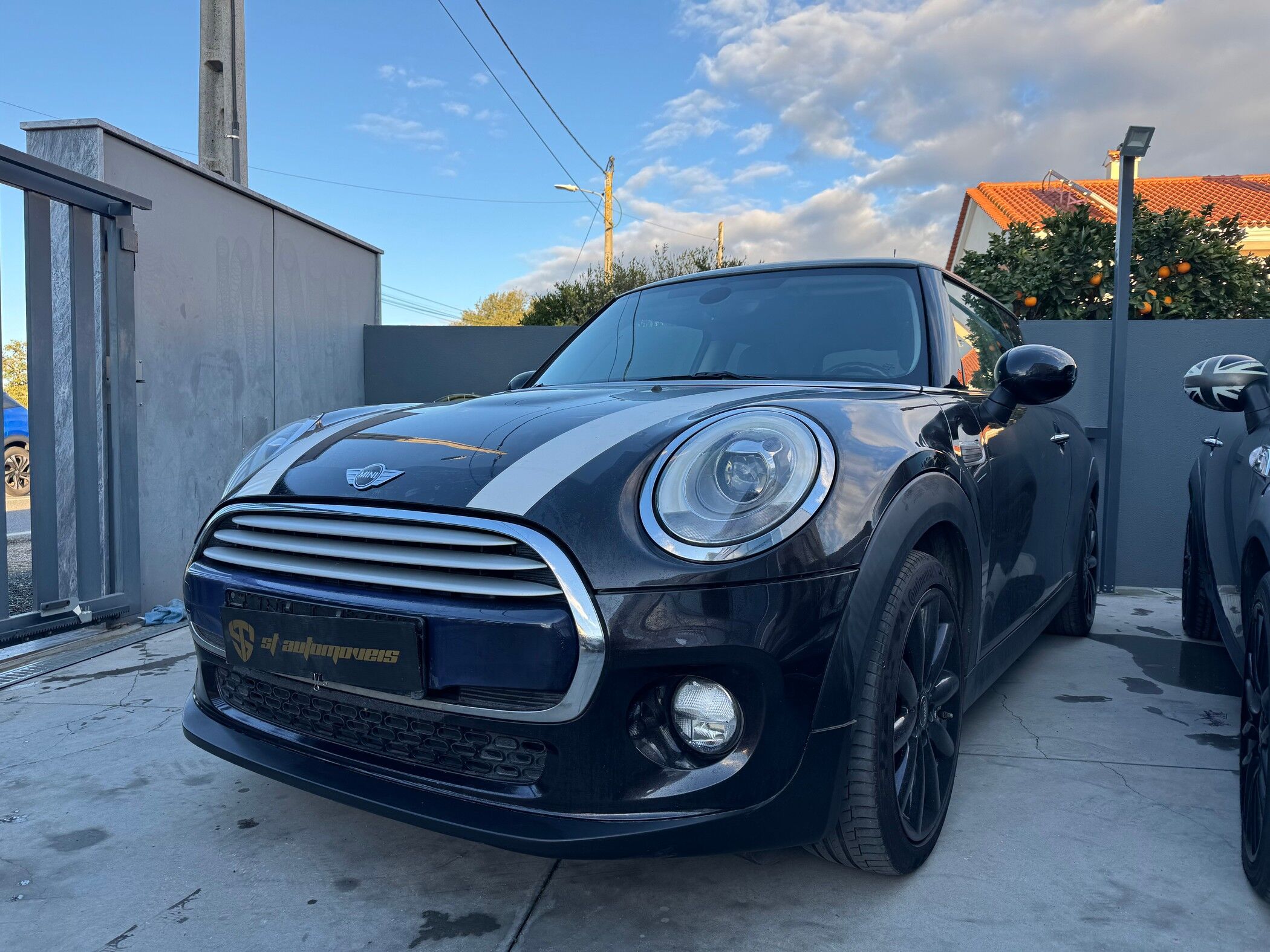 Mini Mini Cooper D com 127 695 km por 14 900 € ST Automóveis | Setúbal