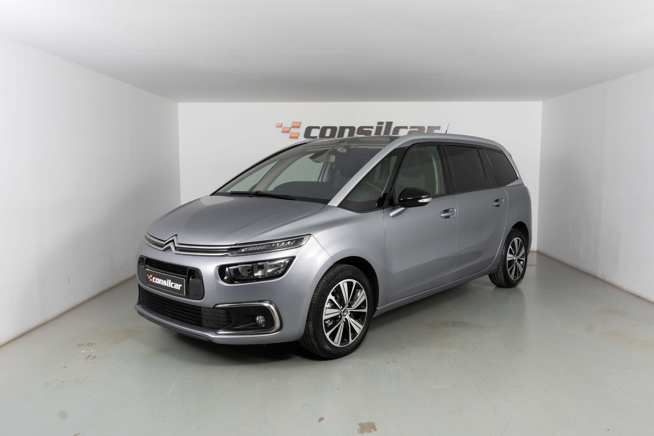 Citroen C4 1.6 BlueHDi Live com 195 194 km por 12 890 € Consilcar | Lisboa