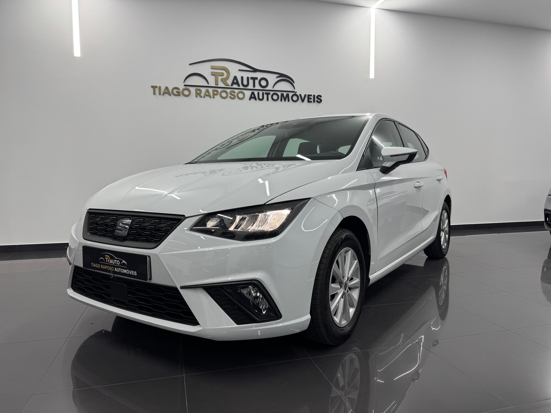 Seat Ibiza 1.0 TSI Style com 59 000 km por 15 900 € TR AUTO | Beja