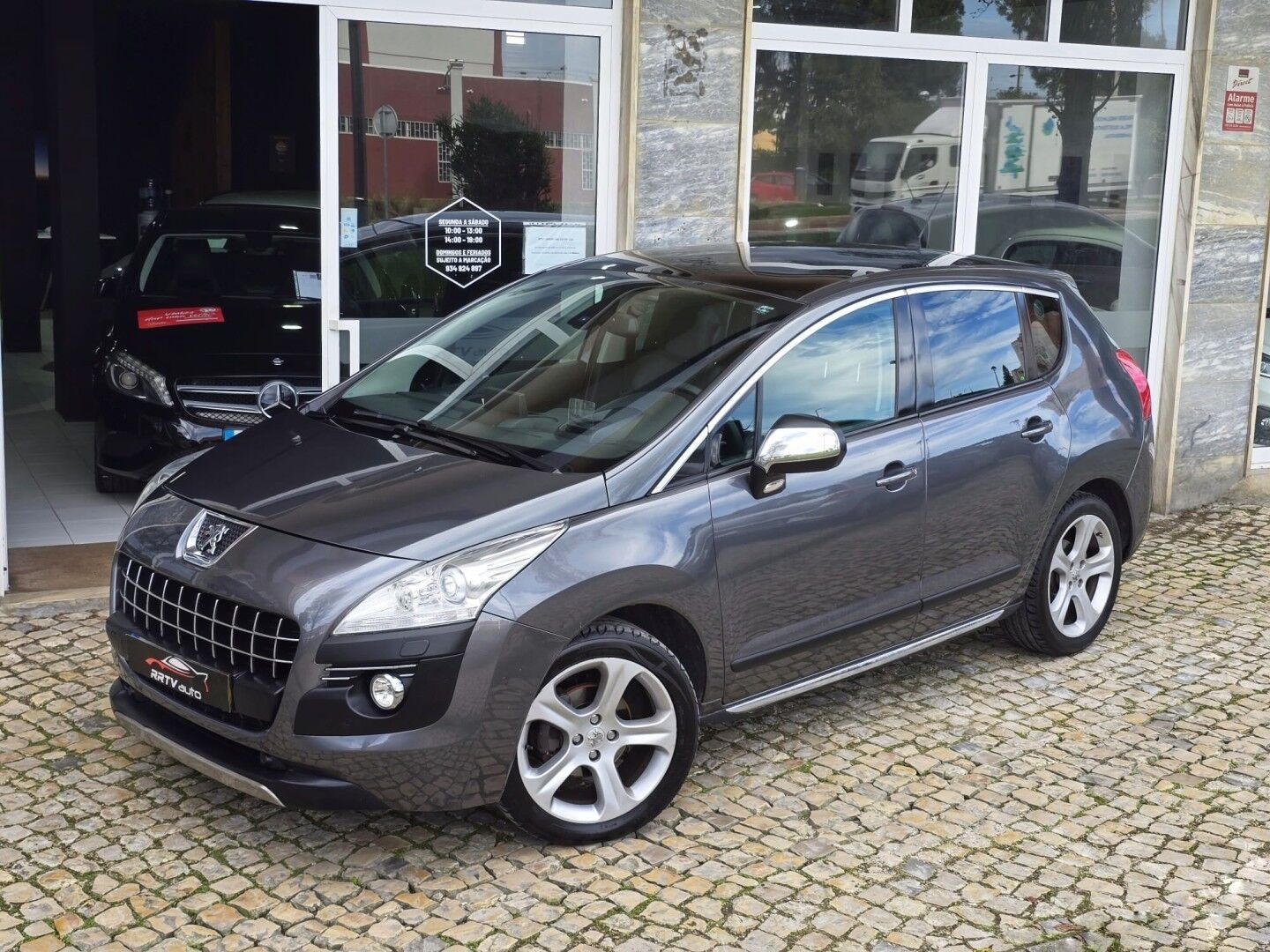 Peugeot 3008 1.6 e-HDi Executive CMP6 com 197 936 km por 8 450 € RRTV ...