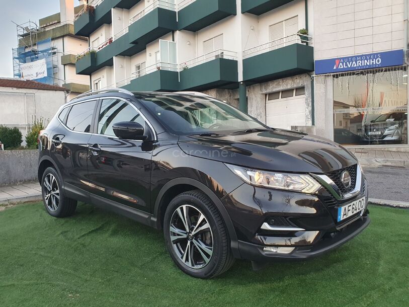 Nissan Qashqai 1.3 DIG-T N-Connecta J18 por 25 950 € Automóveis ...