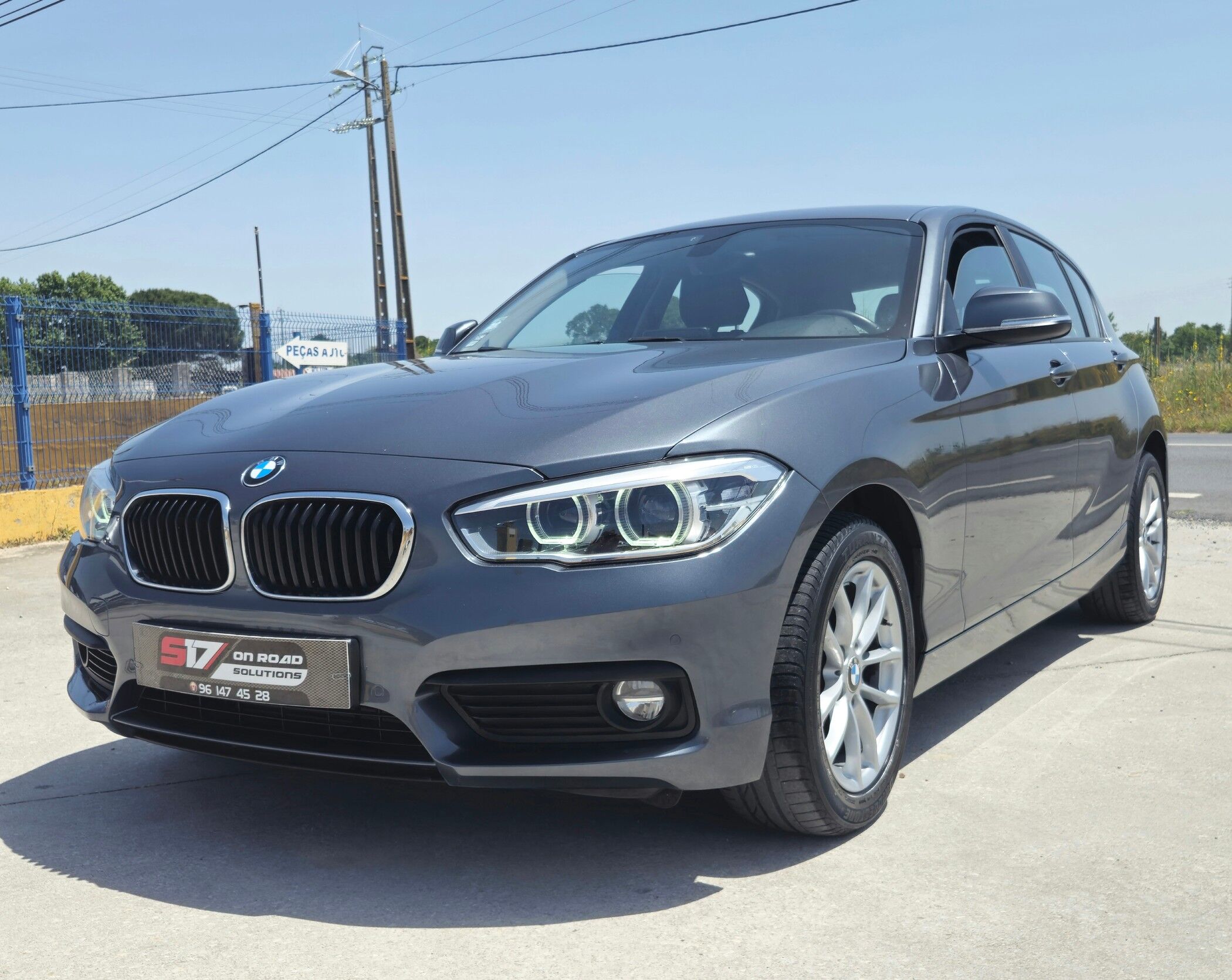 BMW Serie-1 116 d Corporate Edition com 90 000 km por 19 000 € S17 On ...