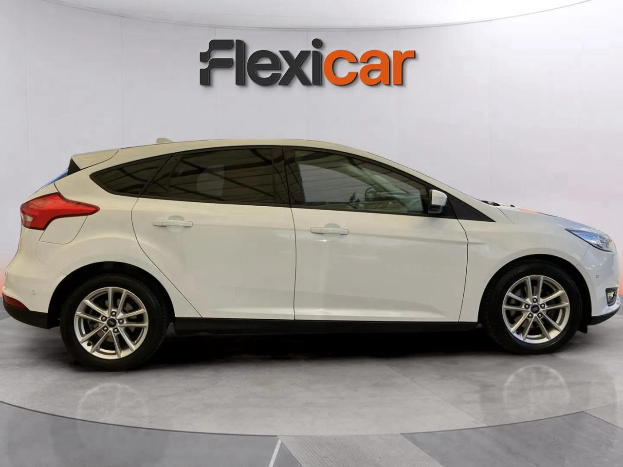 Ford Focus 1.5 TDCi Trend+ com 124 500 km por 11 890 € Flexicar Lisboa ...