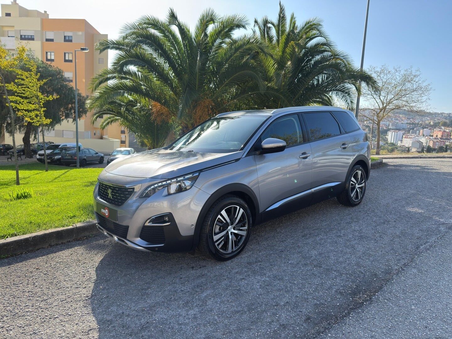 Peugeot 5008 1.5 BlueHDi Allure EAT8 com 136 992 km por 23 500 € Distinto Car | Lisboa