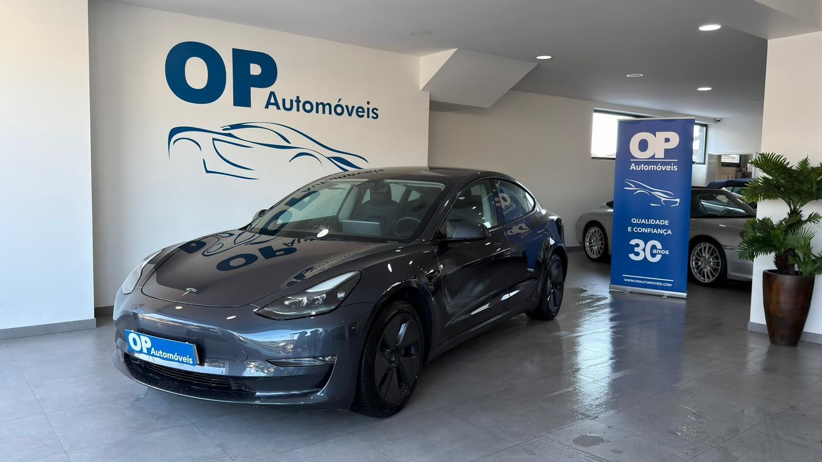 Tesla Model 3 Long Range Tração Traseira com 69 000 km por 31 950 € OP ...