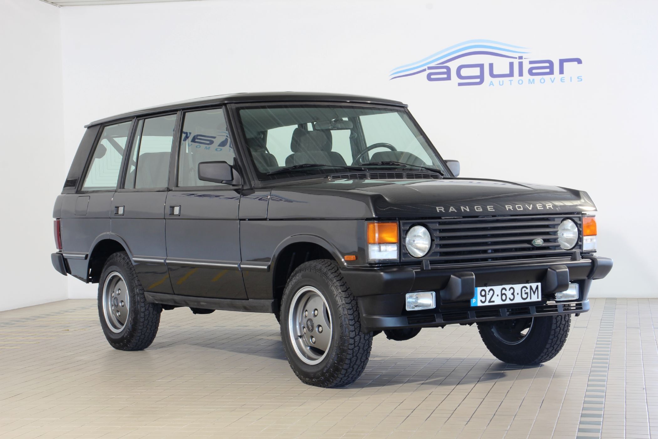 Land Rover Range Rover 2.5 TDi Classic com 197 000 km por 25 000 ...