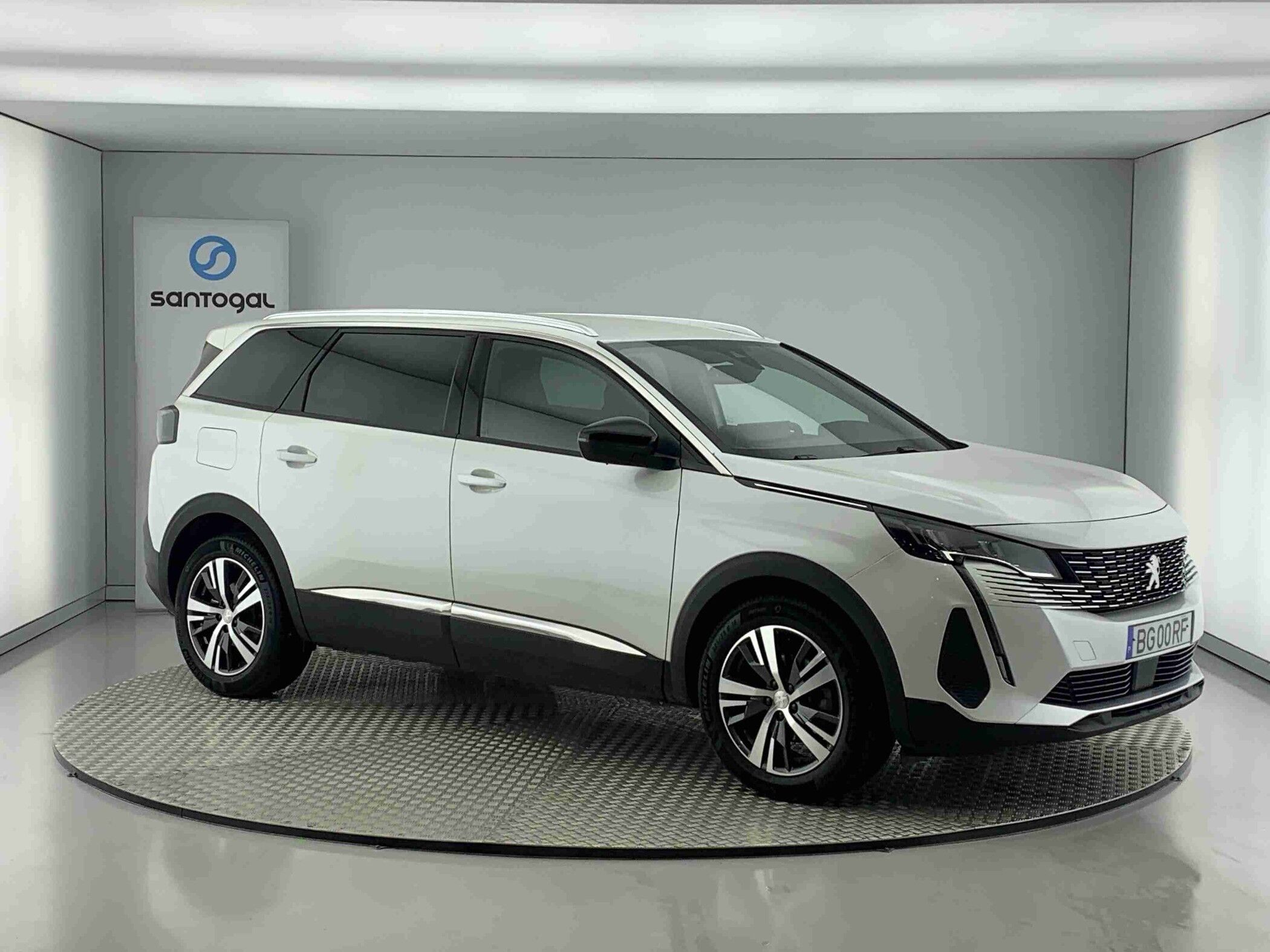 Peugeot 5008 1.5 BlueHDi Allure Pack EAT8 com 18 001 km por 37 990 € Santogal Usados Seixal ...