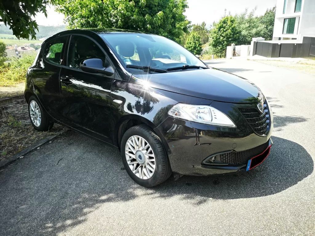 Lancia Ypsilon 1.2 S&S Gold com 100 000 km por 6 999 € EDUNU-CAR | Porto