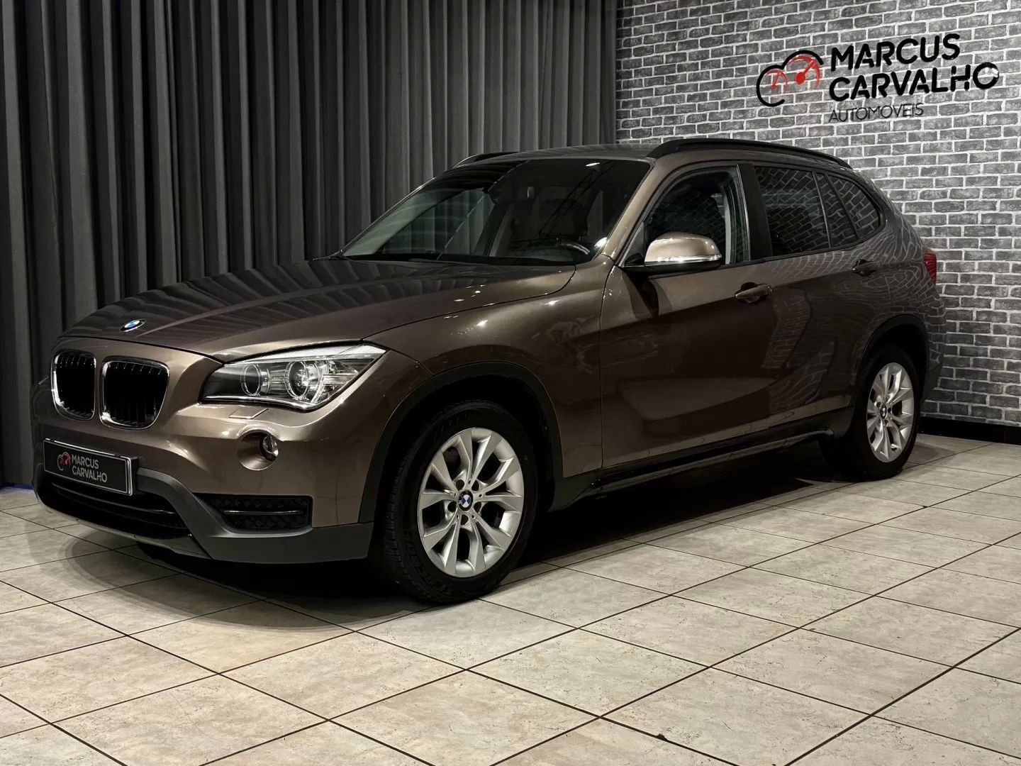 BMW X1 18 d xDrive Line Sport com 83 000 km por 17 490 € Marcus ...